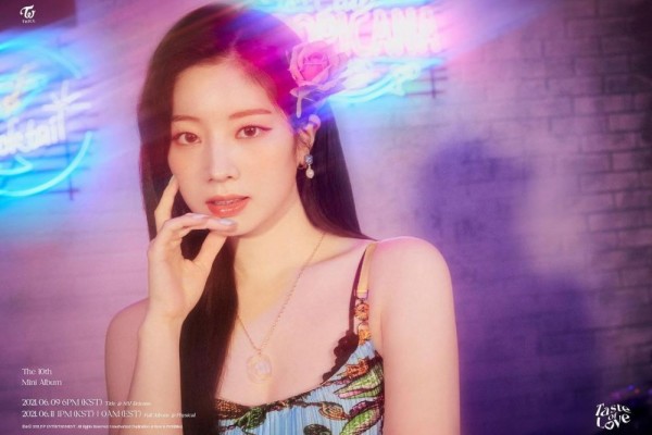 10 Potret Terkini Dahyun TWICE dengan Rambut Hitam 10 Potret Terkini Dahyun TWICE dengan Rambut Hitam