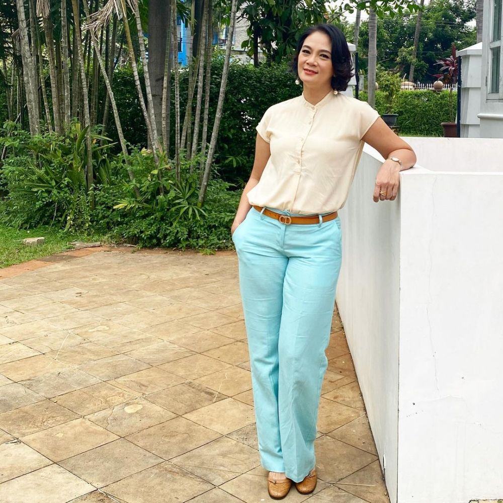 Ulang Tahun ke-50, 10 Potret Dian Nitami yang Kian Awet Muda