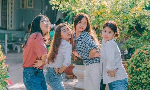 45 Nama Panggilan Lucu untuk Teman Dekat Cowok dan Cewek! 45 Nama Panggilan Lucu untuk Teman Dekat Cowok dan Cewek!