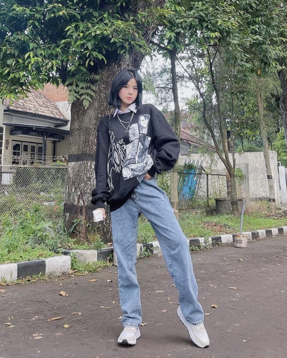 Ide Padu Padan Celana Jeans ala Chelsea Van Meijr StarBe