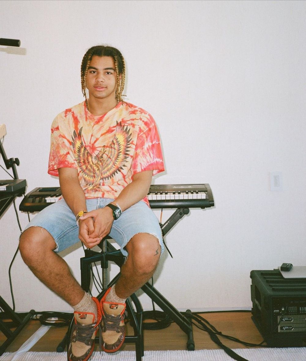 10 Potret 24kGoldn, Rapper Pengisi OST Fast & Furious