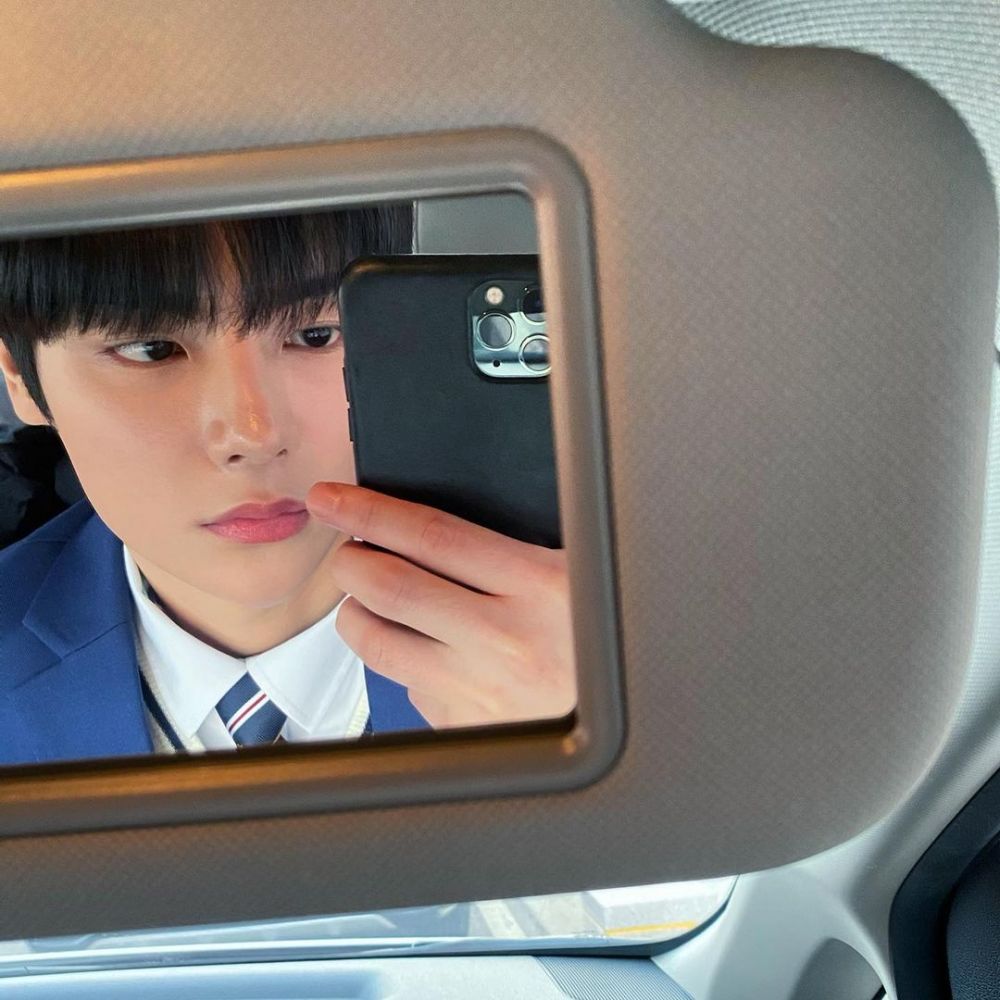 10 Potret Lee Sae On, Aktor Rookie yang Comeback Drama