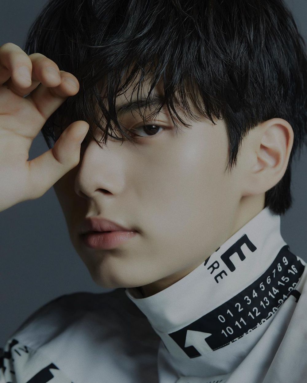 10 Fakta Lee Chae Min yang Debut Akting di Drama High Class