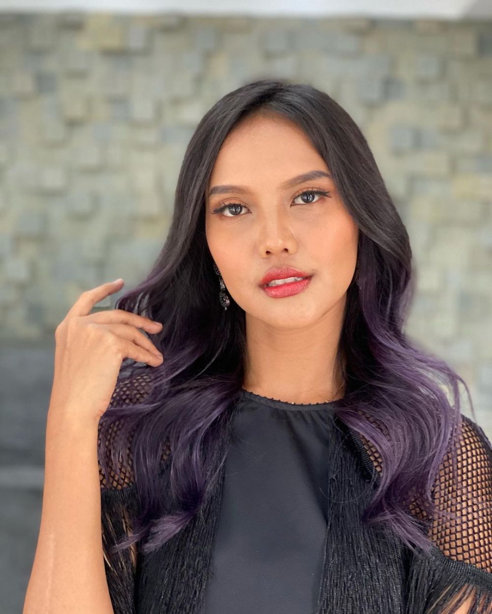 9 Seleb Cewek Lulusan ITB, Kecerdasannya di Atas Rata-Rata!