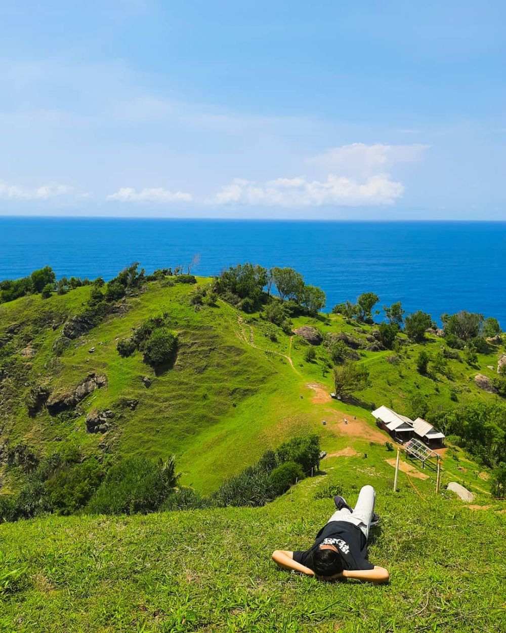 Bukit Pengilon Yogyakarta: Informasi Rute, Lokasi, dan Tips