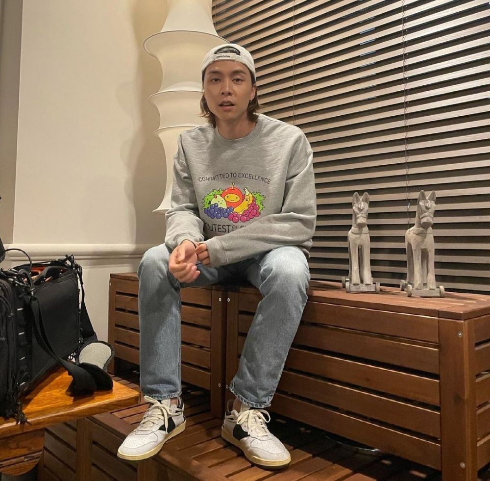 9 Referensi Lazy Style Outfit ala Johnny NCT 127, Effortless