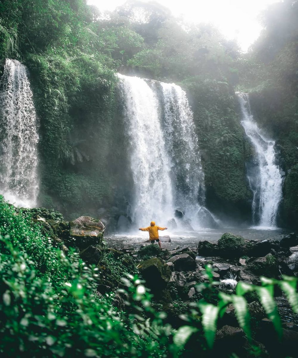 10 Potret Curug Jenggala Banyumas, Lanskapnya Bikin Terpana!