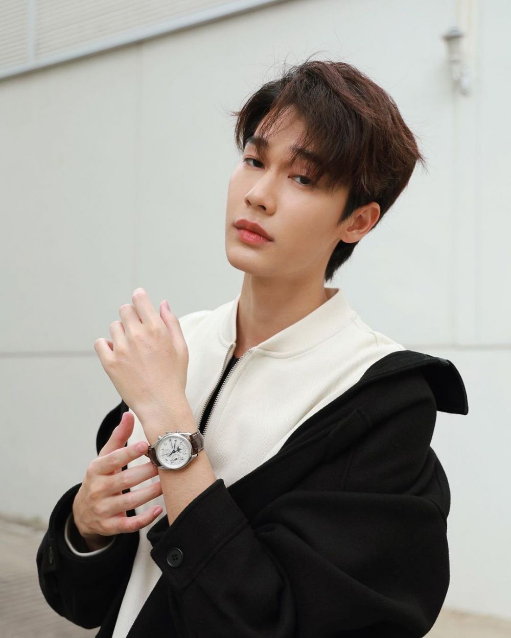 Fakta Dew Jirawat Sutivanichsak, Pemeran Ren di F4 Thailand