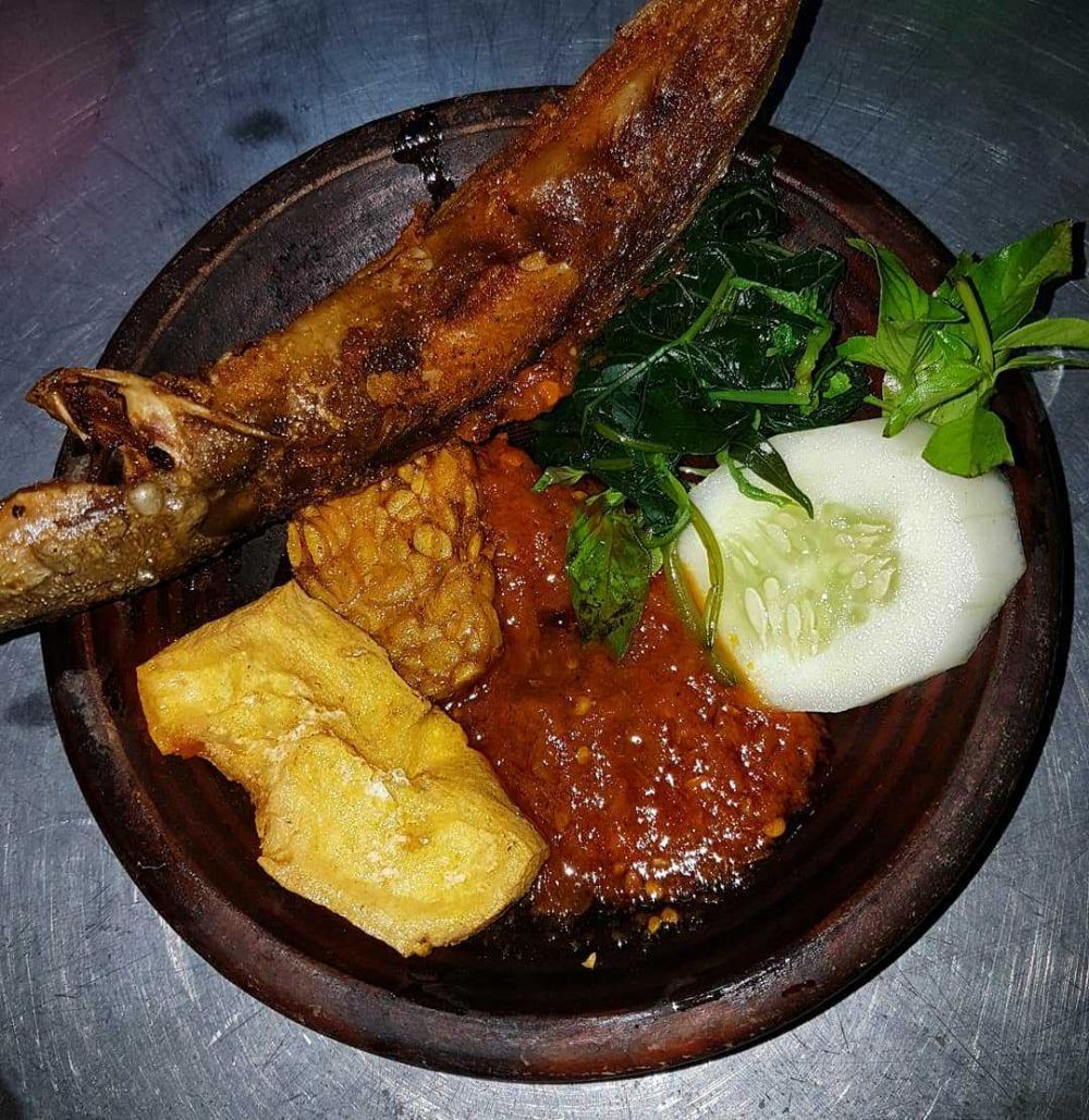 5 Rekomendasi Pecel Lele Paling Autentik di Jakarta