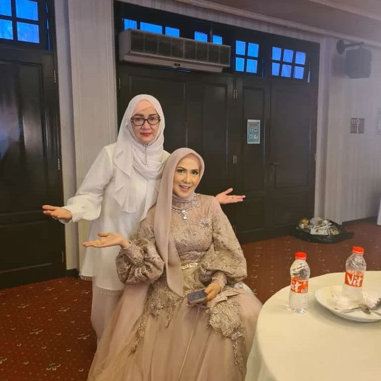 9 Momen Lamaran Venna Melinda dan Ferry Irawan 9 Momen Lamaran Venna Melinda dan Ferry Irawan