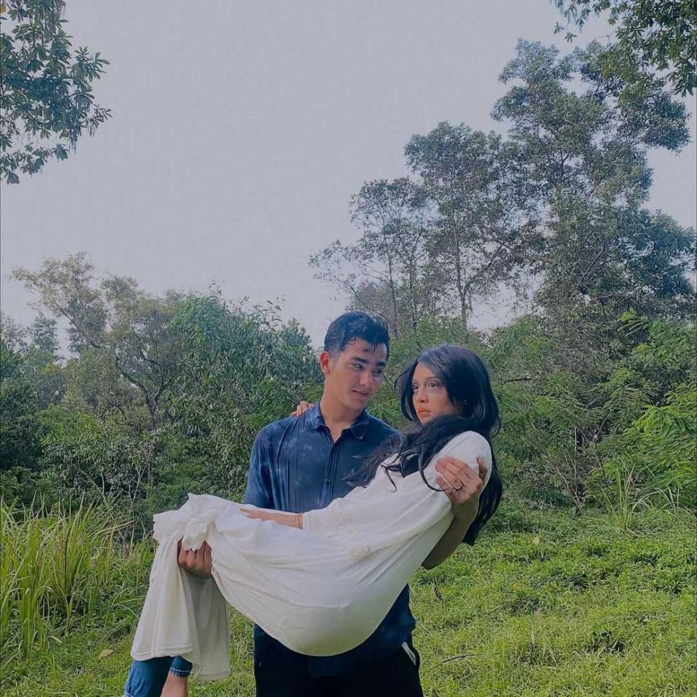 Jadi Playboy, 10 Potret Mahdy Reza Bareng Pemain Cewek BHSI
