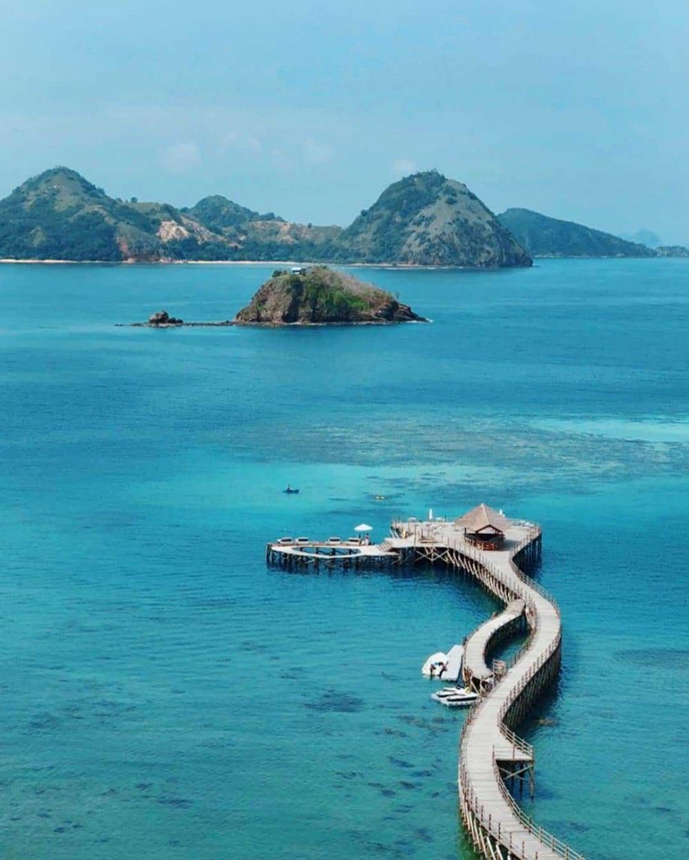 9 Potret Pantai Waecicu, Surga di Labuan Bajo yang Memukau