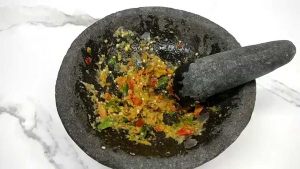Resep Cobek Ikan Nila yang Pedas dan Segar, Nikmat Banget!