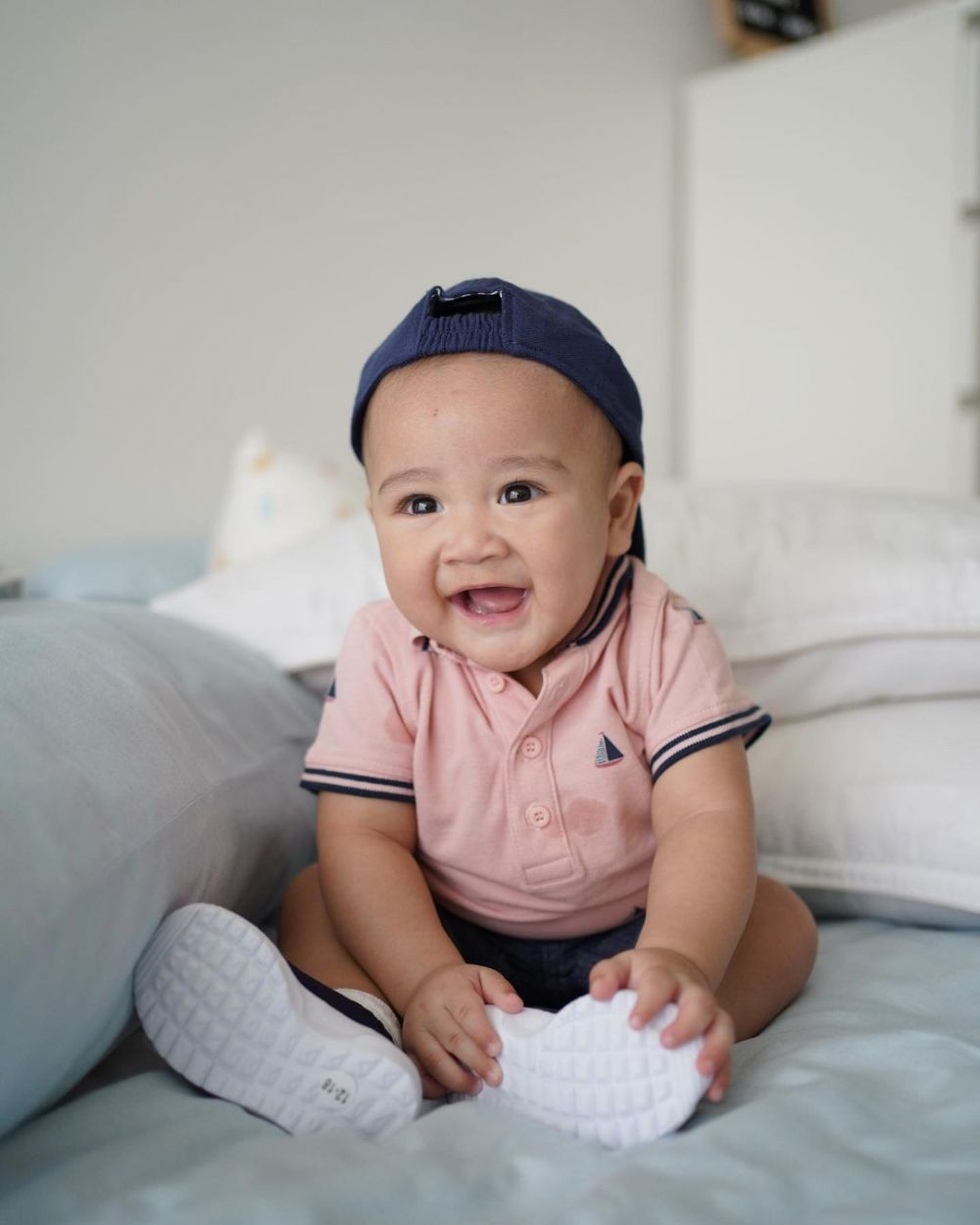 9 OOTD Gemas Rayyanza Pakai Topi Unyu, Mr. Cipung In Style