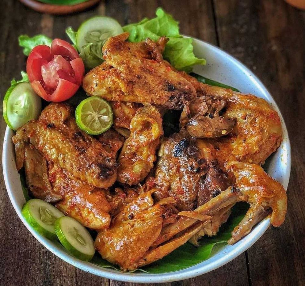 Resep Ayam Panggang Bumbu Rujak Pedas Manisnya Meresap