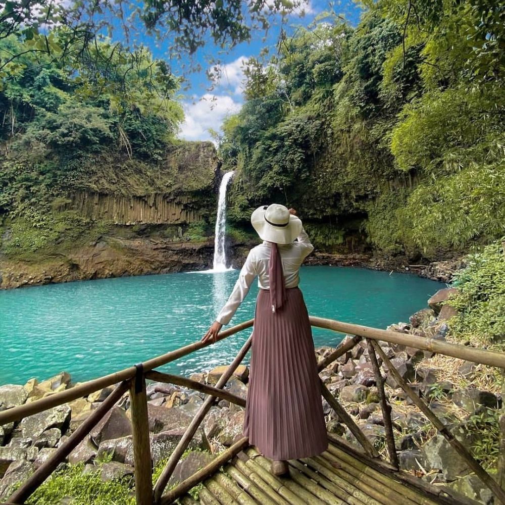10 Potret Curug Lontar Bogor, Pesonanya Bikin Mata Gak Kedip