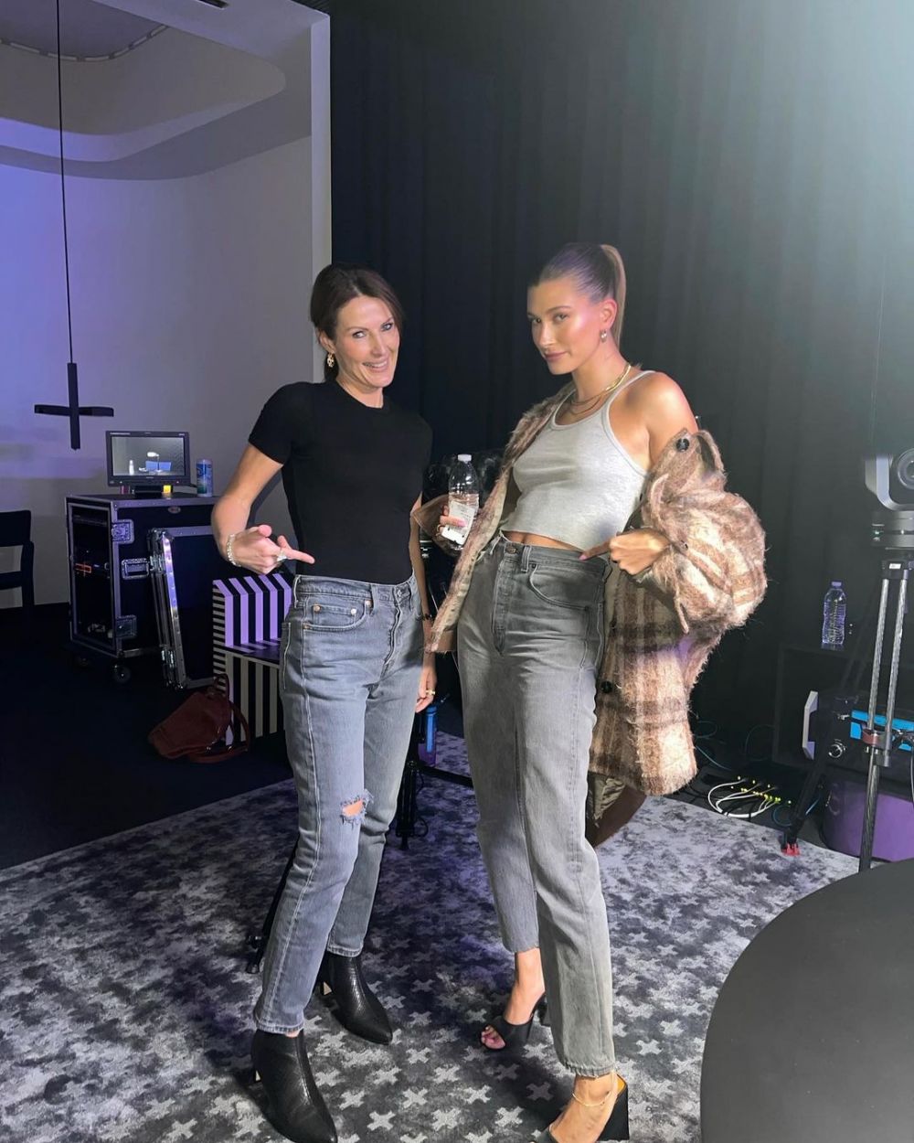 Potret Sheri Nicole, Mama Addison Rae yang Bak Supermodel