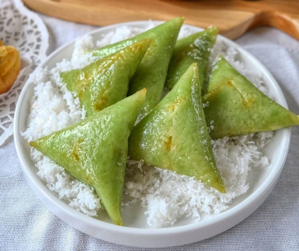 15 Kue Tradisional Berwarna Hijau, Mana Kesukaanmu?