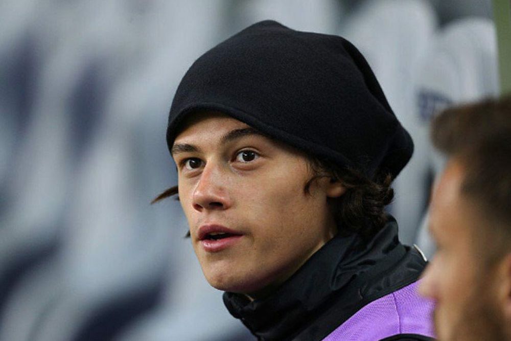 Fakta Mile Svilar, Kiper Baru AS Roma Penerus Rui Patricio Fakta Mile Svilar, Kiper Baru AS Roma Penerus Rui Patricio