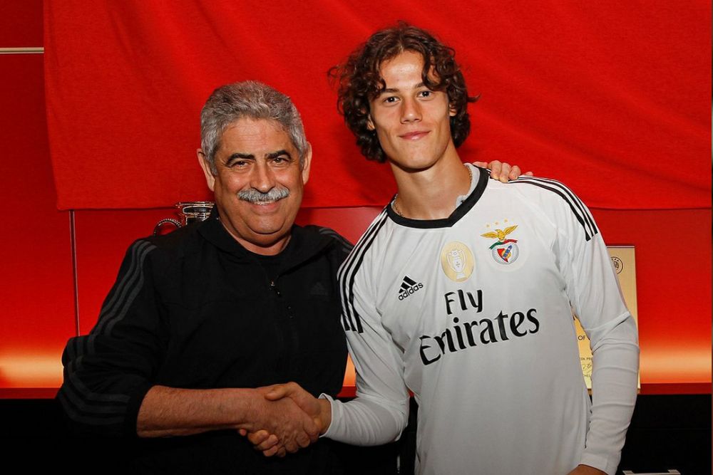 Fakta Mile Svilar, Kiper Baru AS Roma Penerus Rui Patricio Fakta Mile Svilar, Kiper Baru AS Roma Penerus Rui Patricio