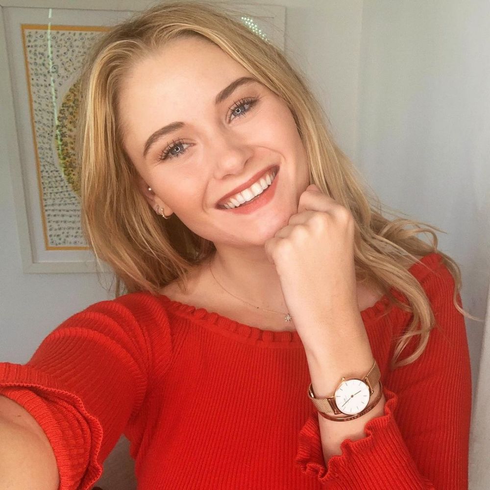 10 Potret Virginia Gardner, Bintang Film Fall yang Memesona