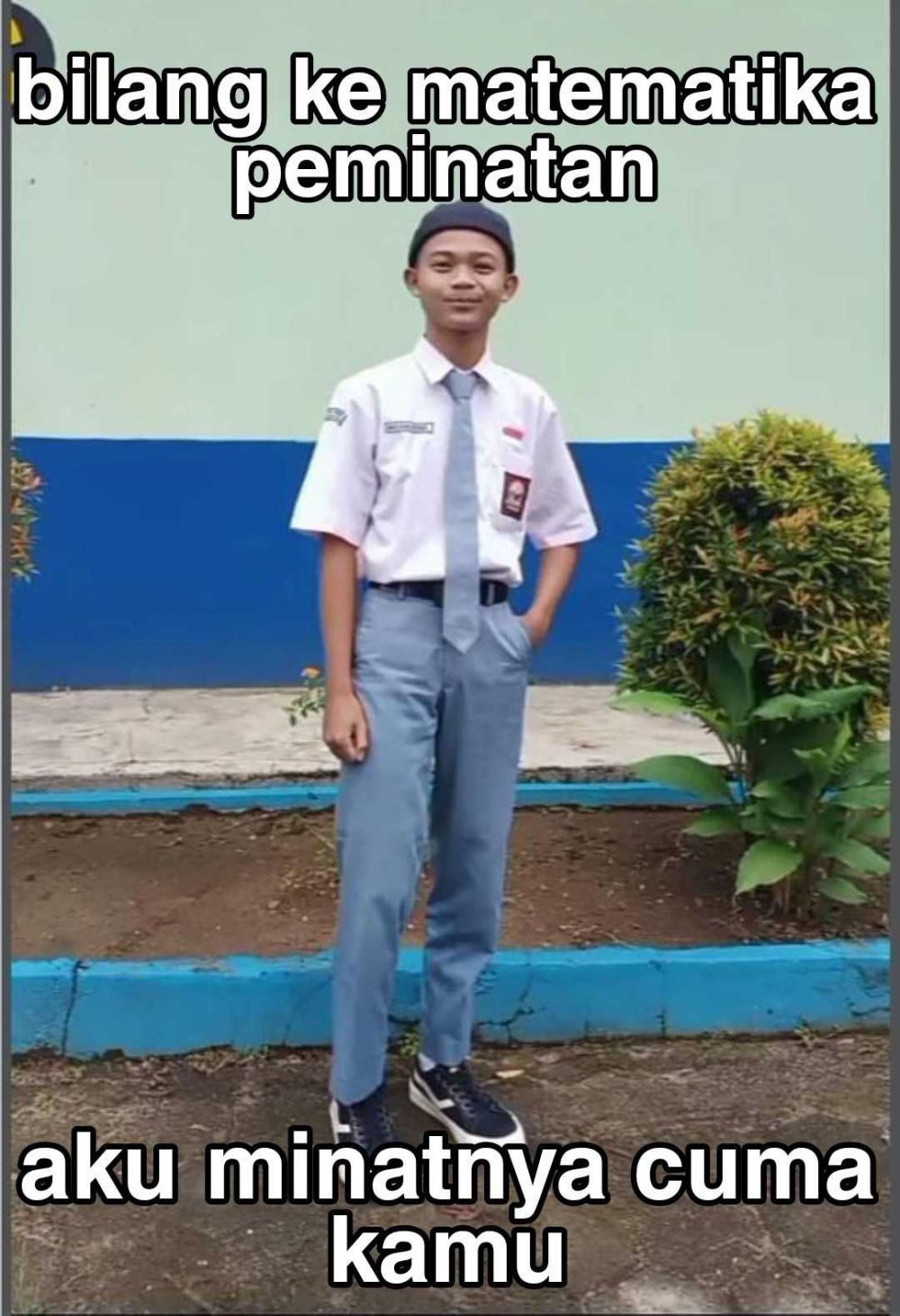 10 Meme Lucu Remaja Problematik, si Paling Sok Keren, nih!