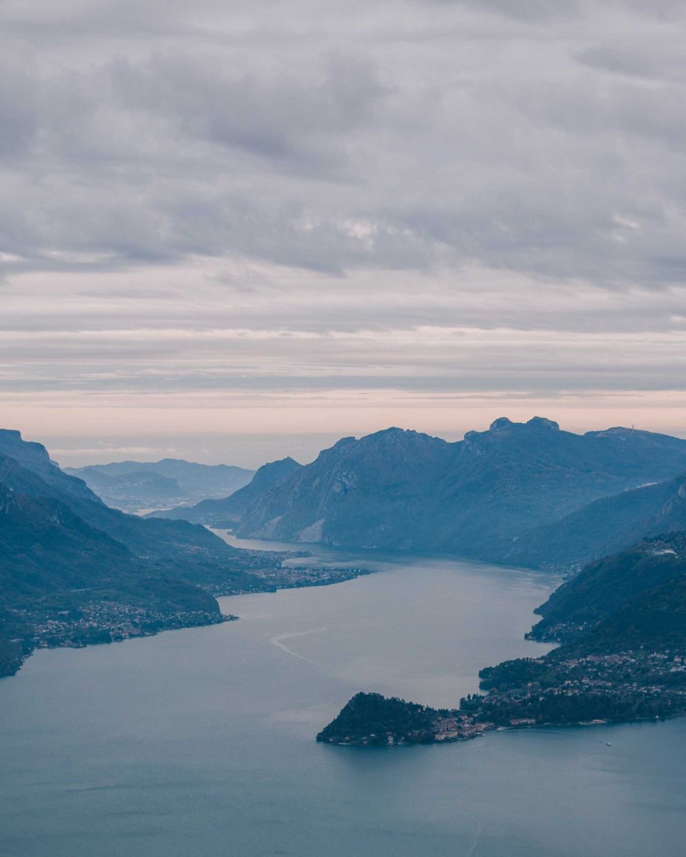 10 Fakta Lake Como, Wisata Danau Paling Indah di Italia 10 Fakta Lake Como, Wisata Danau Paling Indah di Italia