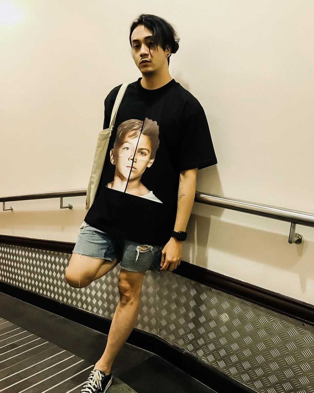 10 Potret Dimaz Andrean yang Makin Manly, Kini menjadi DJ!