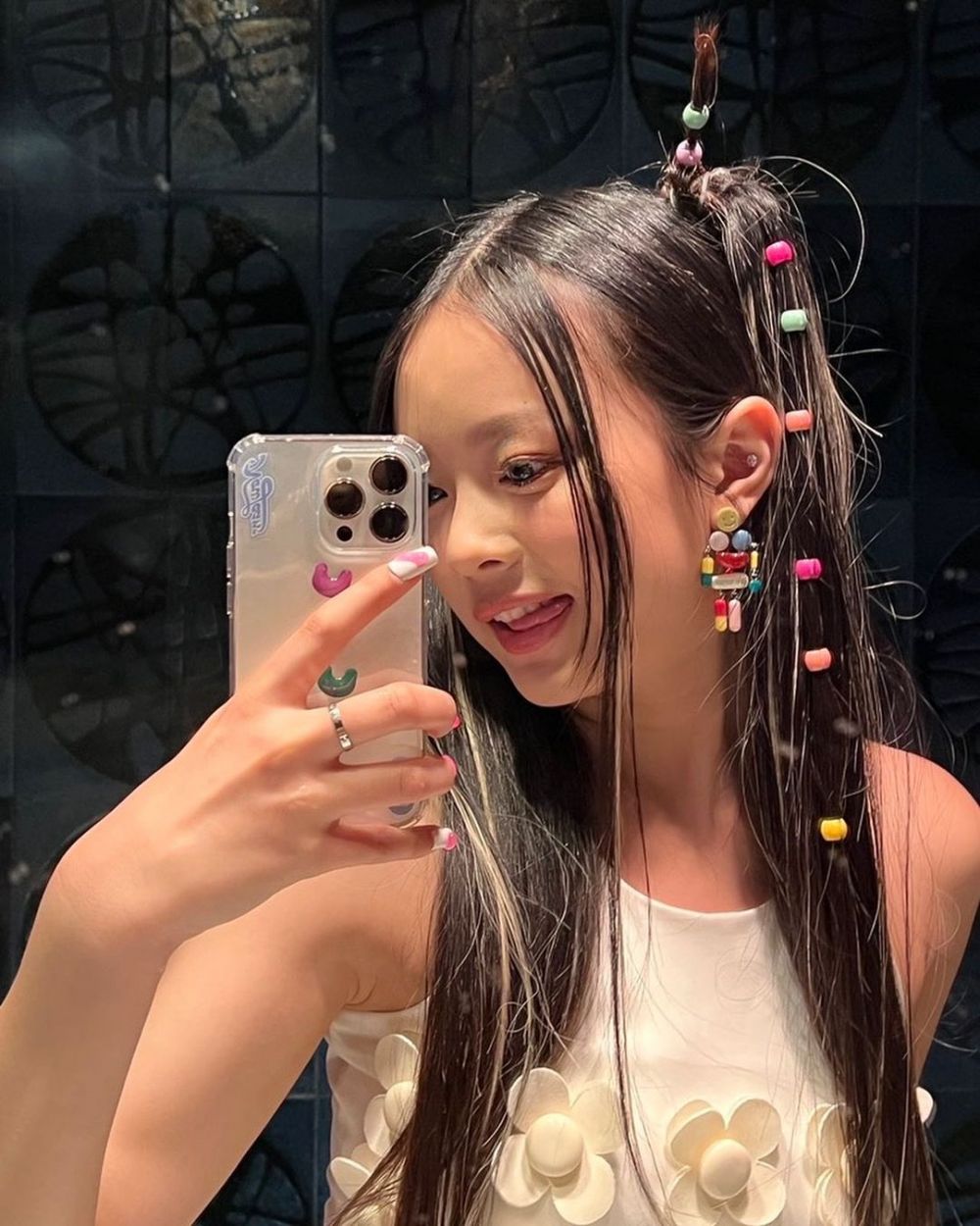 28 Inspirasi Hair Style Member New Jeans yang Unik dan Cute