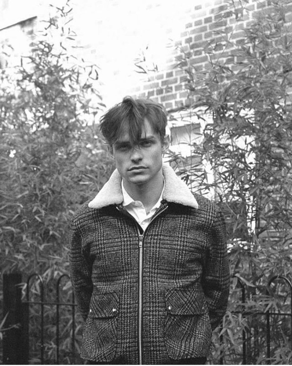 10 Fakta Thomas Doherty, Pemeran Walter di The Invitation