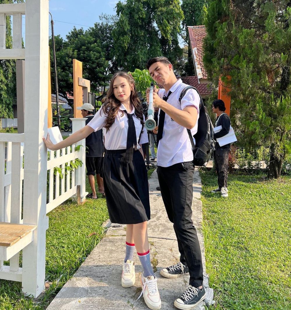 9 Potret Mesra Jeff Smith dan Laura Moane