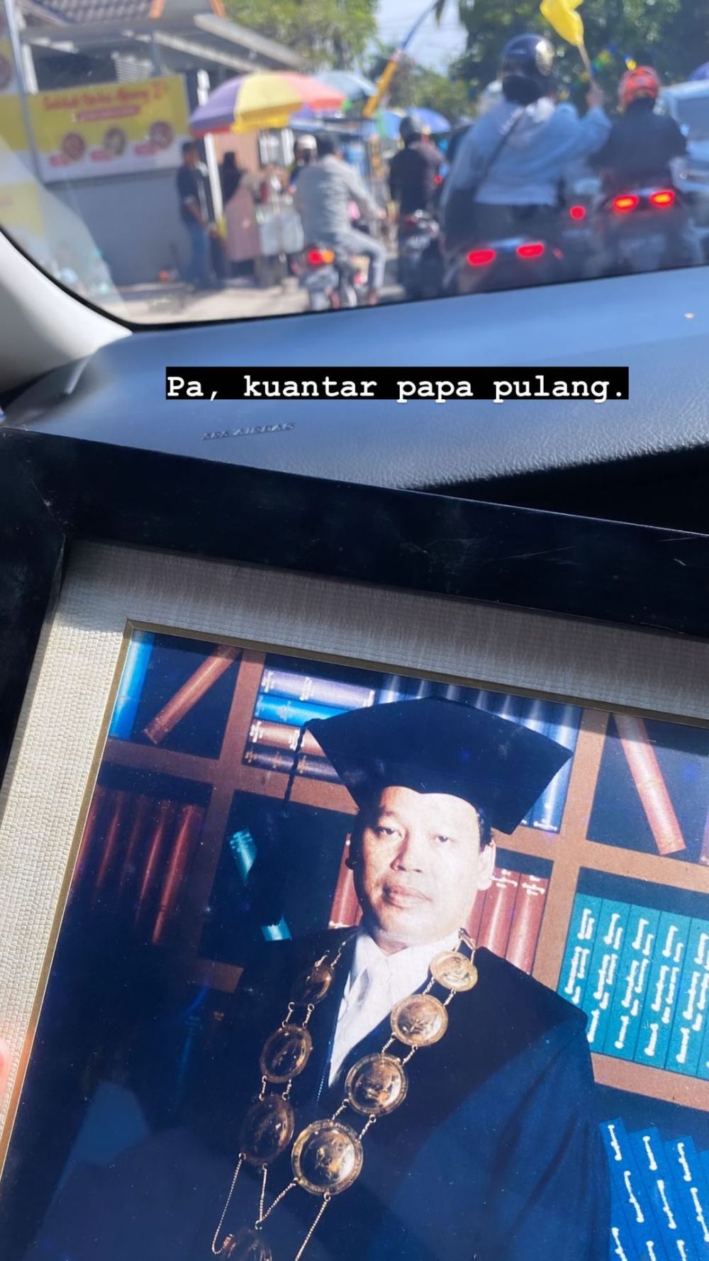 Ayah Rian Ibram Meninggal Dunia, 10 Kenangan Hangat Mereka