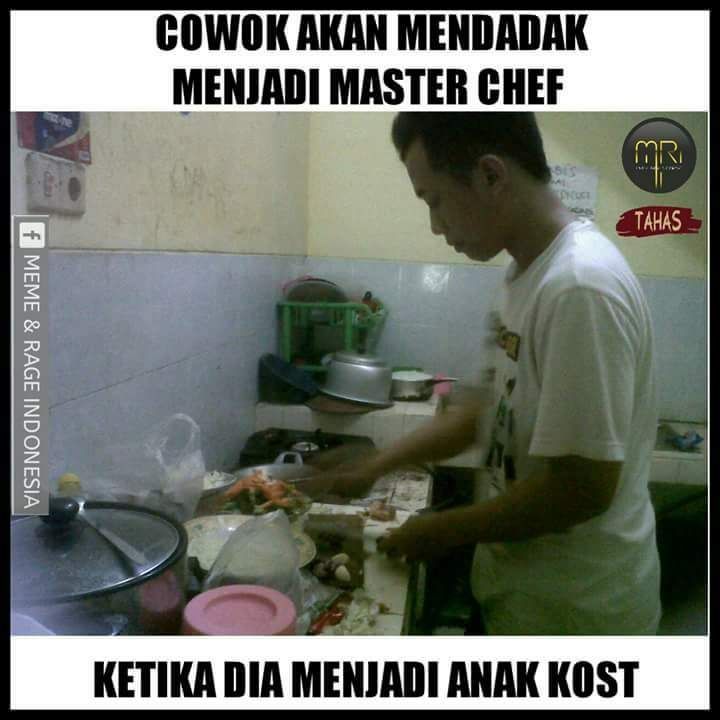 9 Meme Nasib Anak Kos di Perantauan, Bikin Ketawa Ngenes