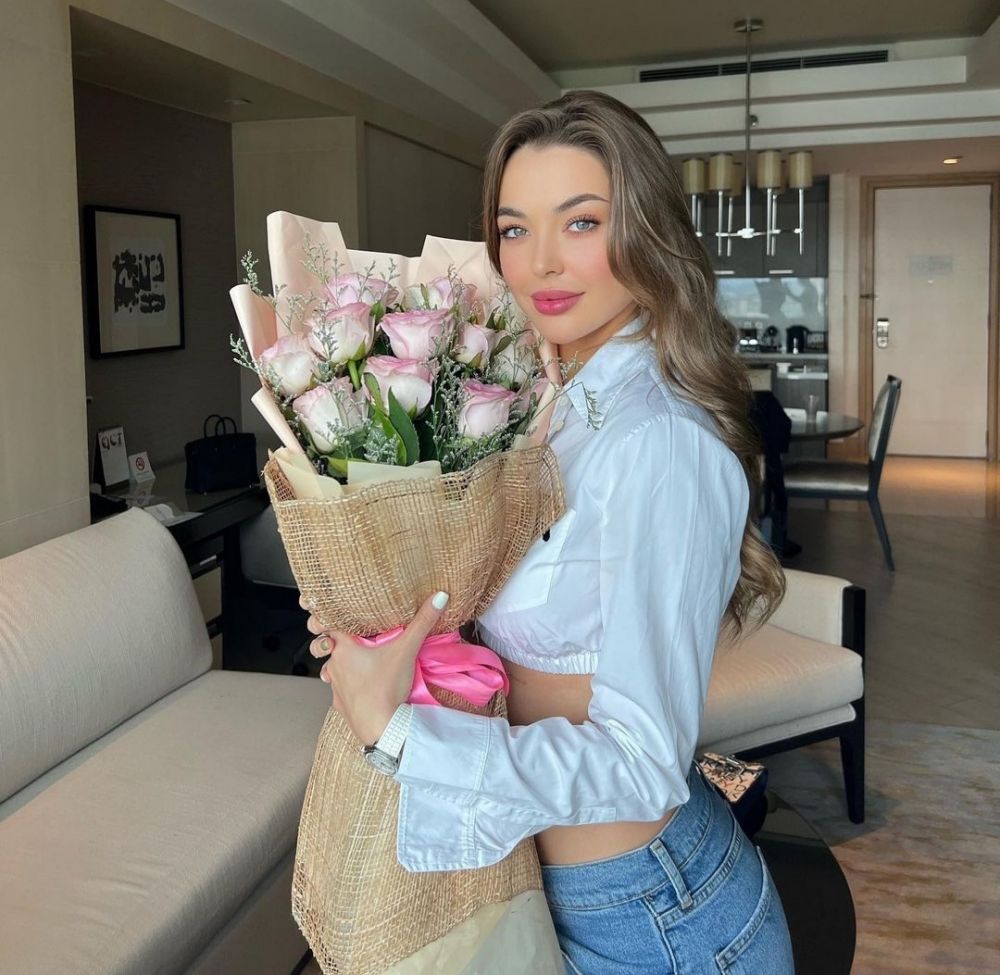 9 Potret Alicia Faubel Miss Universe Spanyol 2022, Memukau! 9 Potret Alicia Faubel Miss Universe Spanyol 2022, Memukau!