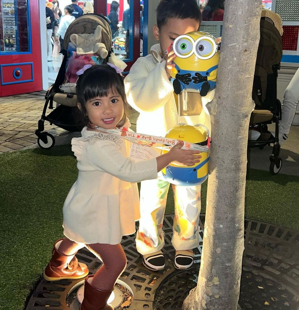 9 Potret Xabiru dan Chava Liburan ke Jepang, Seru Banget!