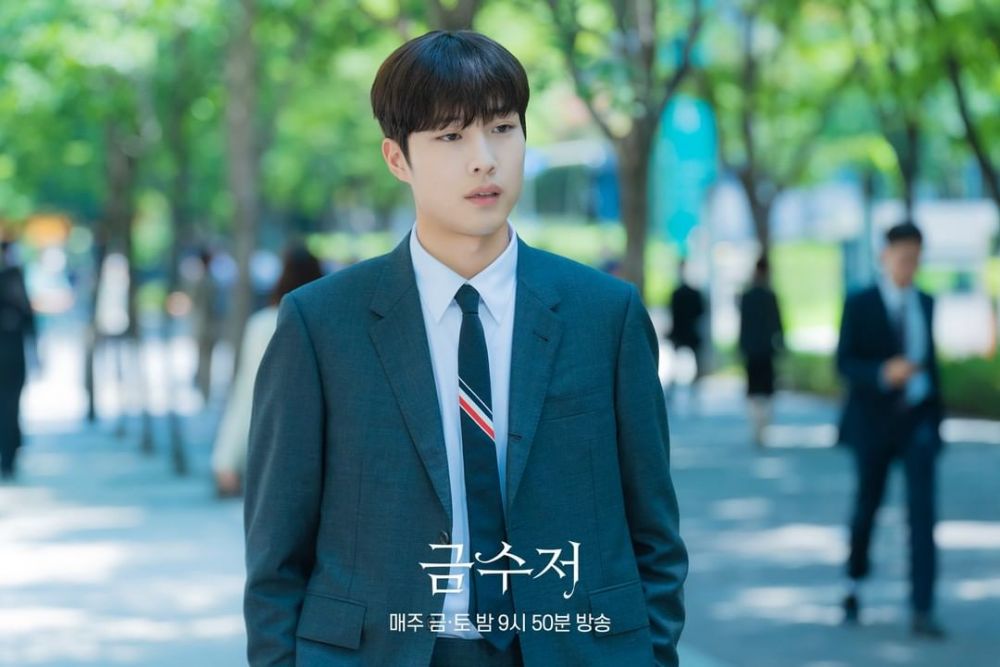 Sikap Positif Hwang Tae Yong Di The Golden Spoon