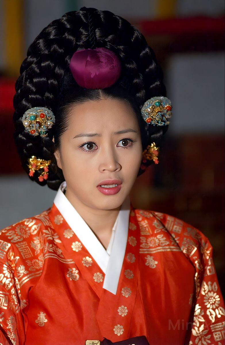 Adu Peran Kim Hye Soo Di Queens Umbrella Vs Jang Hee Bin