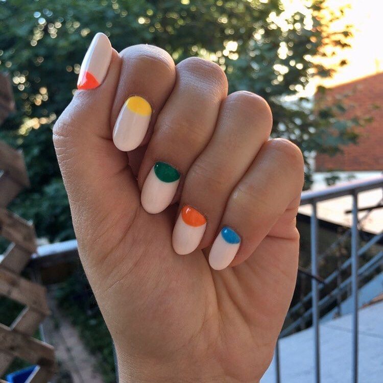 Inspirasi Desain Half Moon Nail Art Trendi Dan Cute Abis