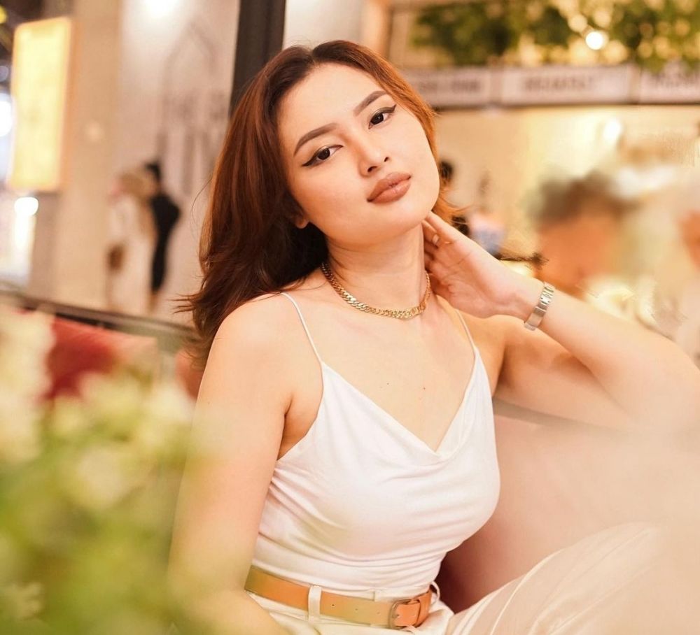 9 Potret Chintya Fabyola yang Kian Eksis dan Stunning