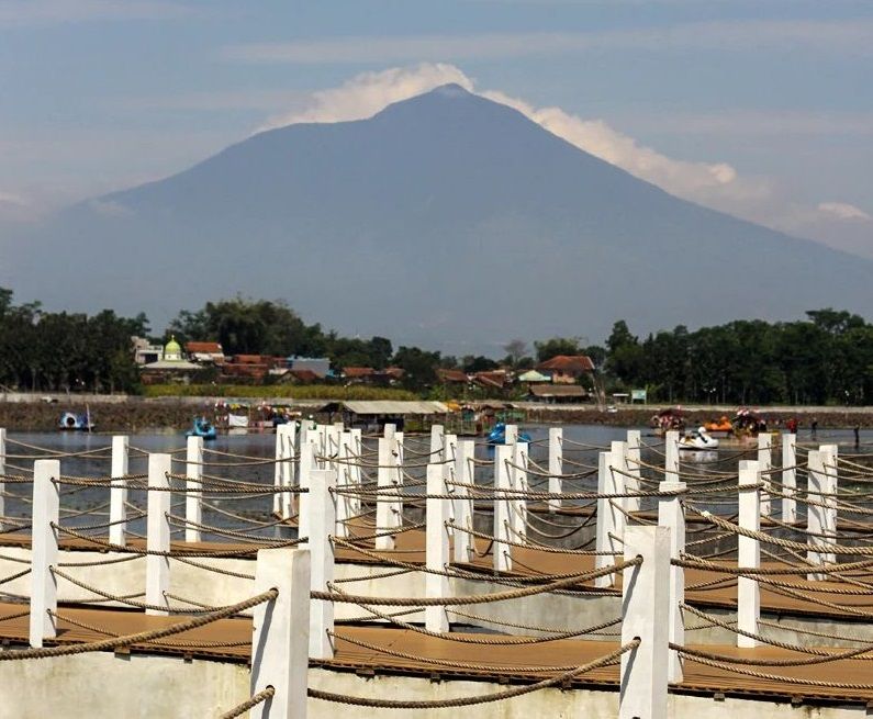 9 Potret Situ Bagendit, Danau Modern di Kabupaten Garut