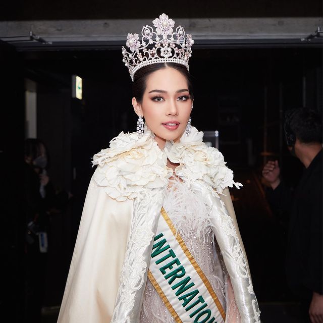 9 Potret Sireethorn Leearamwat di Final Miss International
