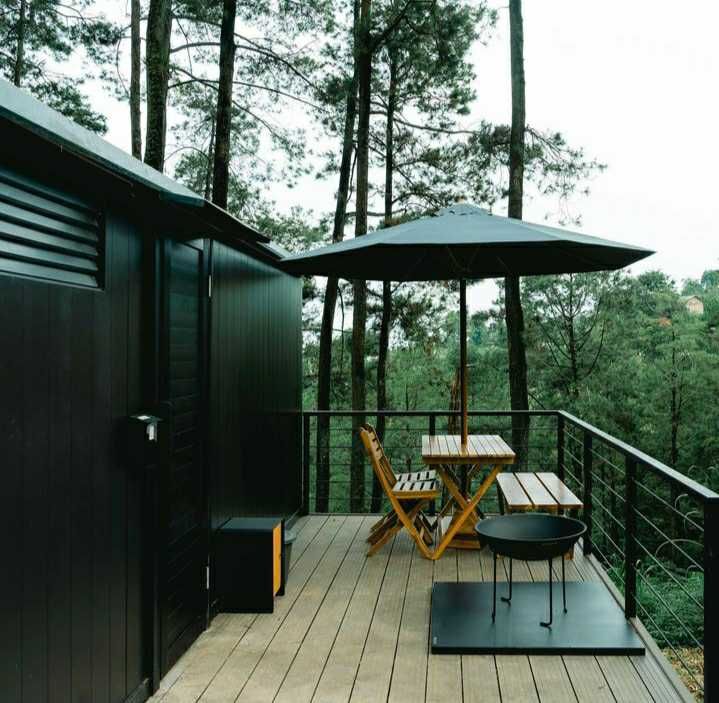 Bobocabin Padusandi Pacet: Staycation Nyaman di Tengah Hutan
