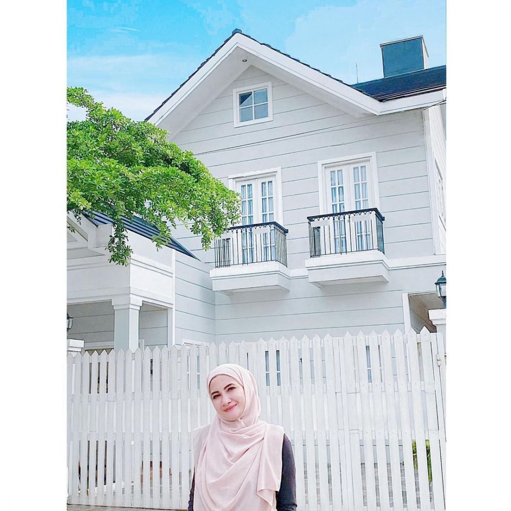 Natalie Sarah yang Baru Rayakan Ulang Tahun Ke-39