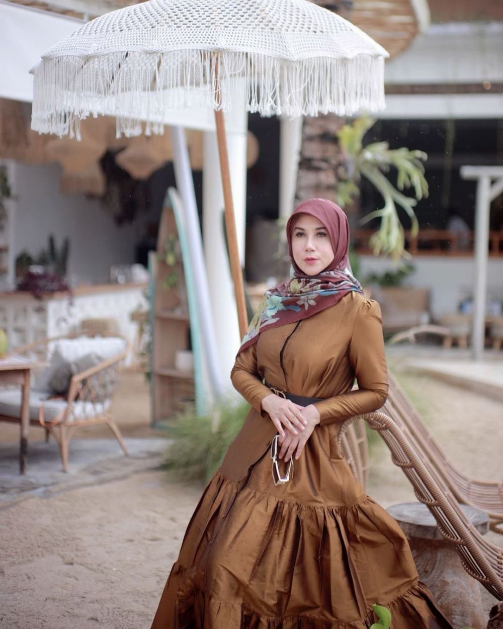 9 Potret Marini Zumarnis Jadi Model Brand Sendiri, Eksis!