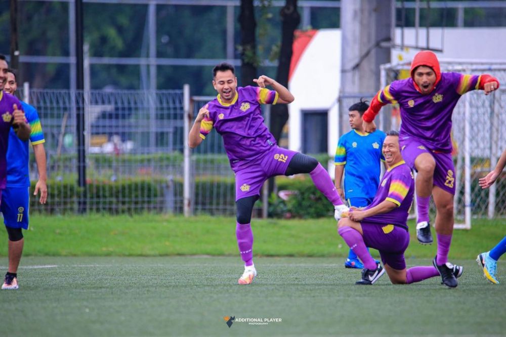 Raffi Ahmad Main Sepak Bola Bareng Selebritis FC Raffi Ahmad Main Sepak Bola Bareng Selebritis FC