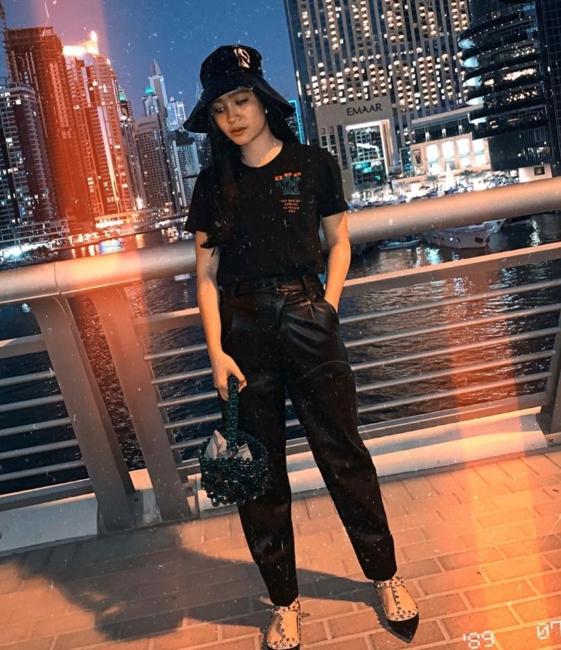 10 Inspirasi Outfit dengan Topi ala Febby Rastanty