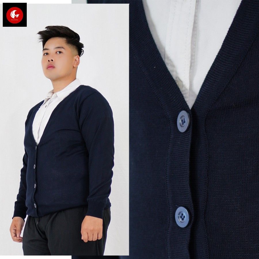 5 Rekomendasi Cardigan Pria Merek Lokal Terbaik, Elegan!