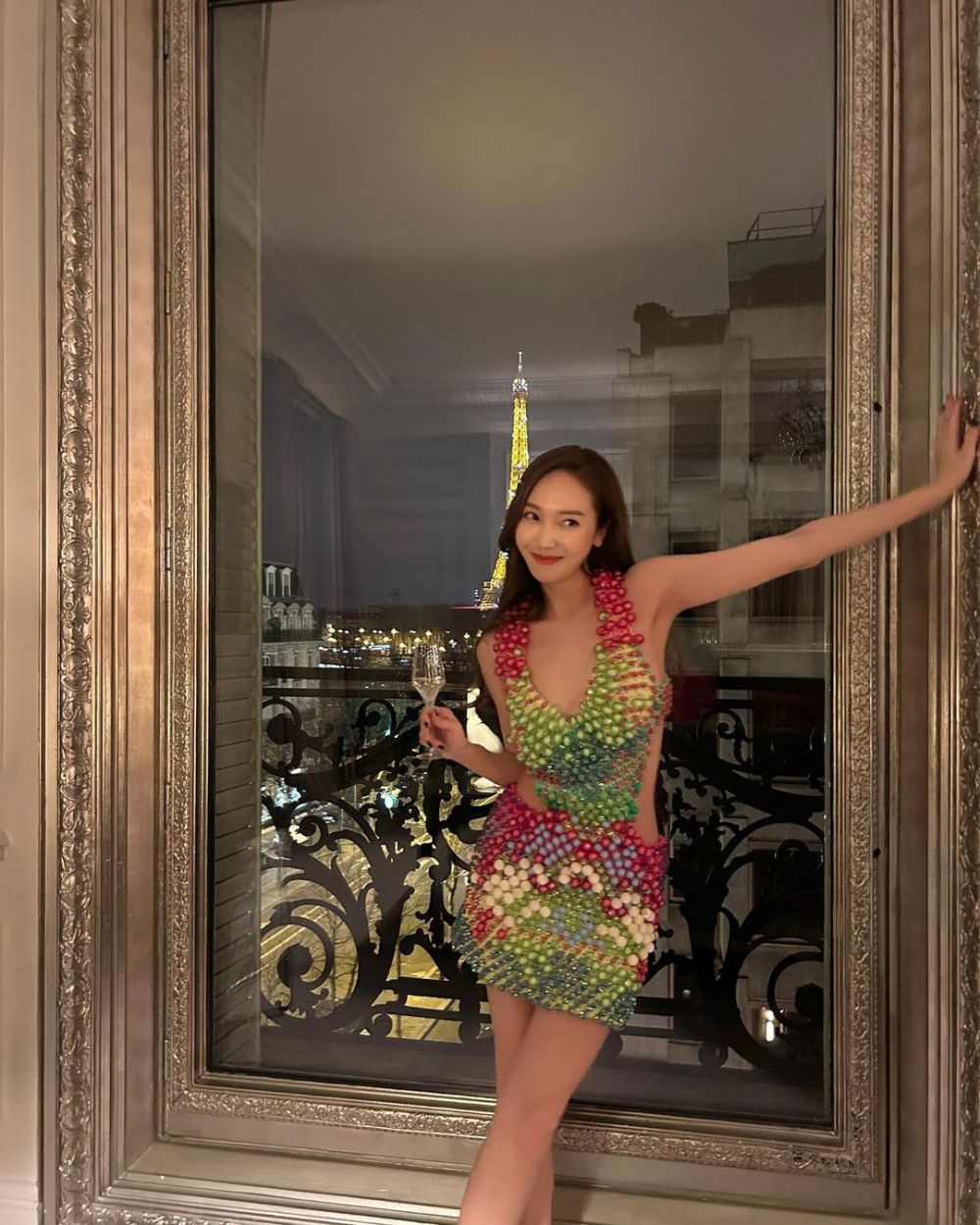 9 Momen Jessica Jung Mengunjungi Ikon Dunia Terpopuler