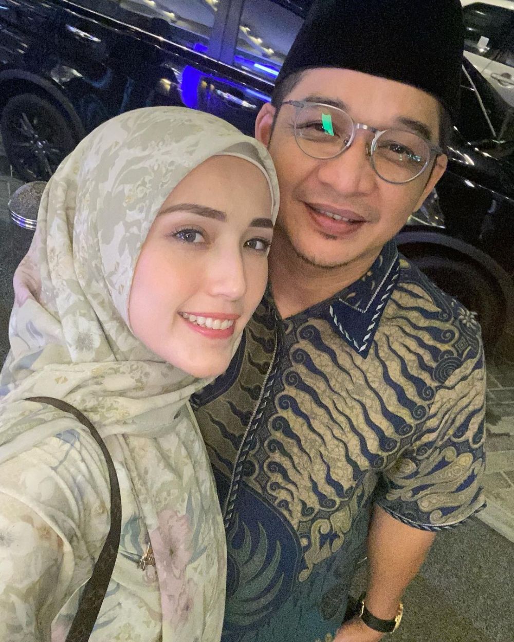 Pasha dan Adelia Rayakan Ulang Tahun Pernikahan Ke-12! Pasha dan Adelia Rayakan Ulang Tahun Pernikahan Ke-12!
