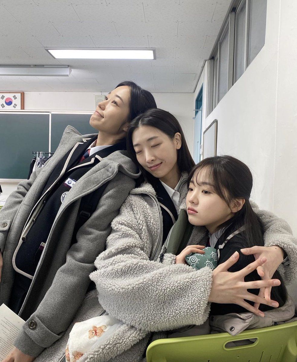 7 Duo Cewek di Drakor tvN 2023 yang Bikin Salfok, Kompak Pol